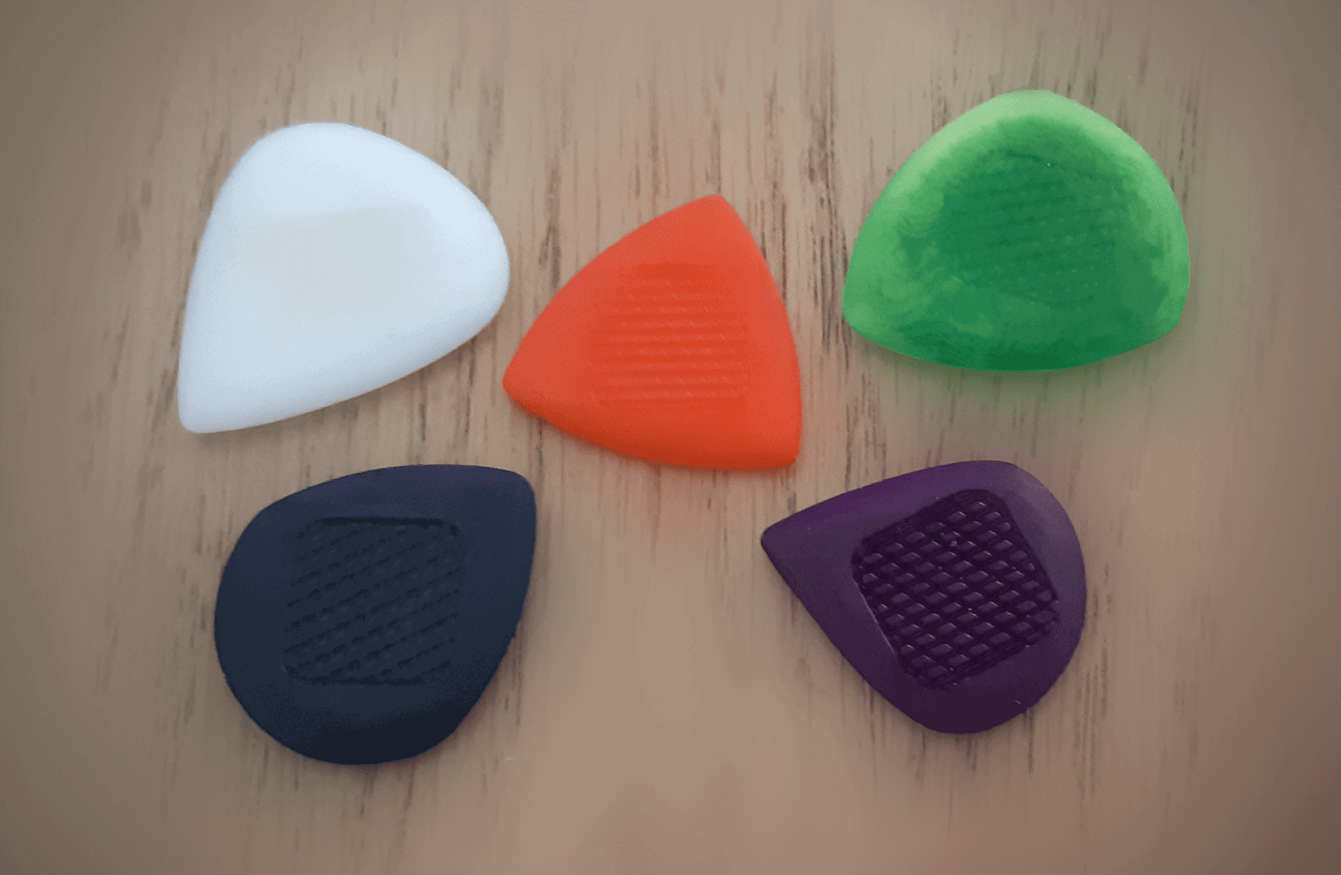 Howling Monkey Picks - Full Review - Guitar Pick Reviews