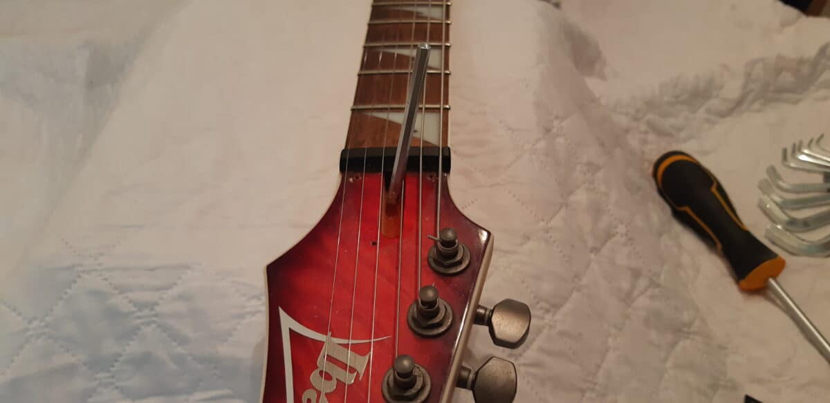 How to Fix Fret Buzz? Common Causes and Easy Fixes